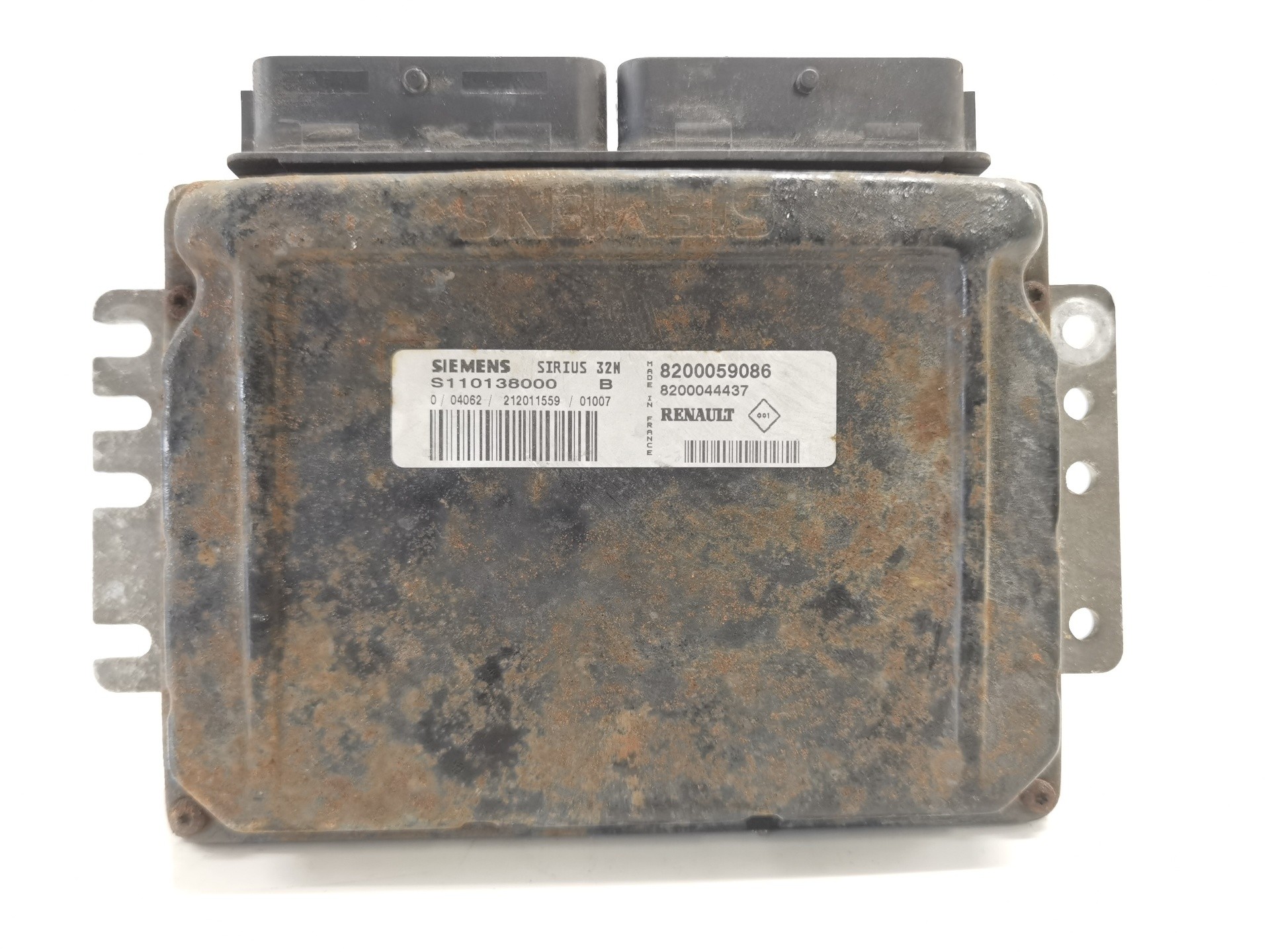 8200059086 CALCULATEUR MOTEUR ECU / S110138000B / 8200044437 / 2126671 ...
