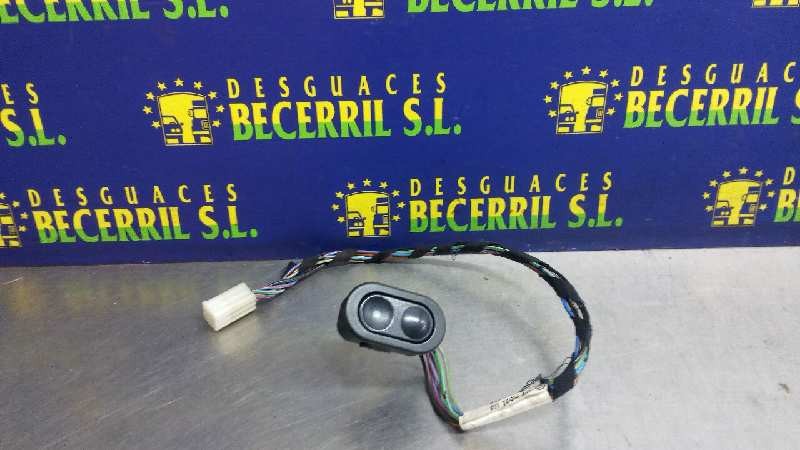 90230337 COMMANDE DE LÈVE VITRE AVANT DROIT / 1018790 POUR OPEL CORSA B ...